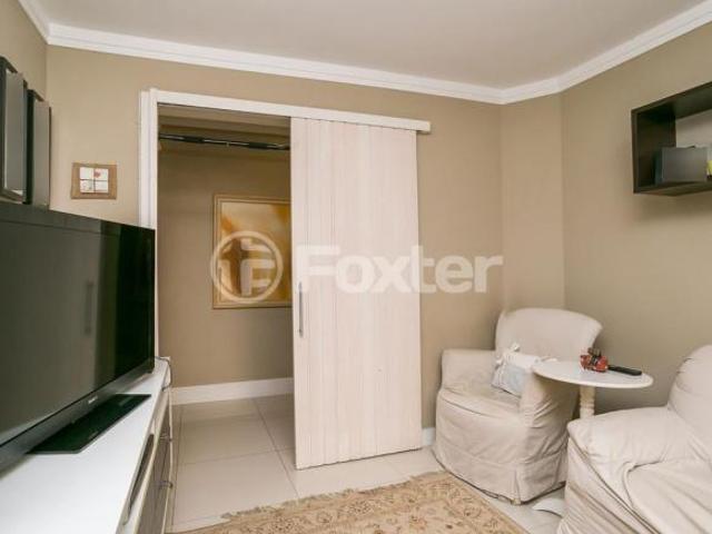 Apartamento, 3 dormitórios, 231 m², em Cristal