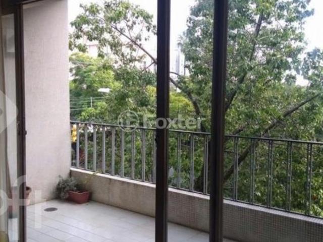 Apartamento, 3 dormitórios, 234.76 m², em Moinhos de Vento
