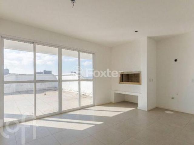 Apartamento, 3 dormitórios, 238.55 m², em Centro