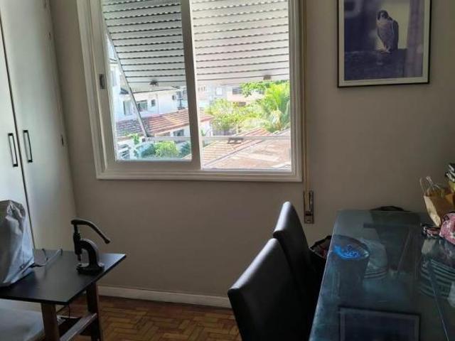 Apartamento 3 Dormitórios 2 Banheiros Garagem Fechada Embaré