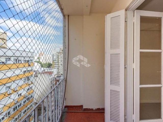 Apartamento 3 dormitórios, 2 banheiros, 112,50 m² privativos no bairro Centro Histórico, Porto Alegr