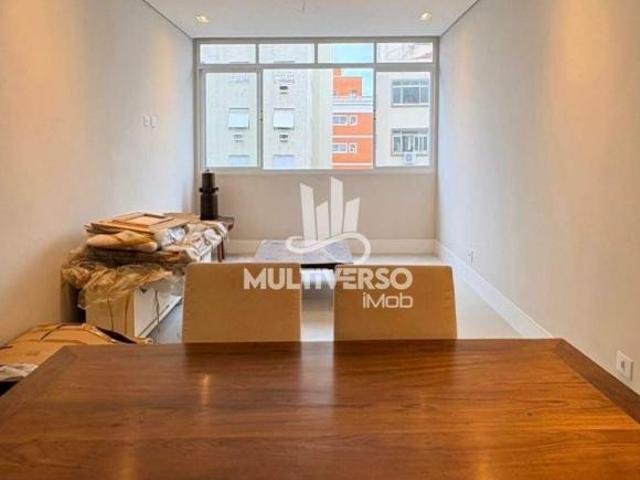 Apartamento 3 dormitórios 2 suítes varanda 2 quadras da praia no Gonzaga em Santos