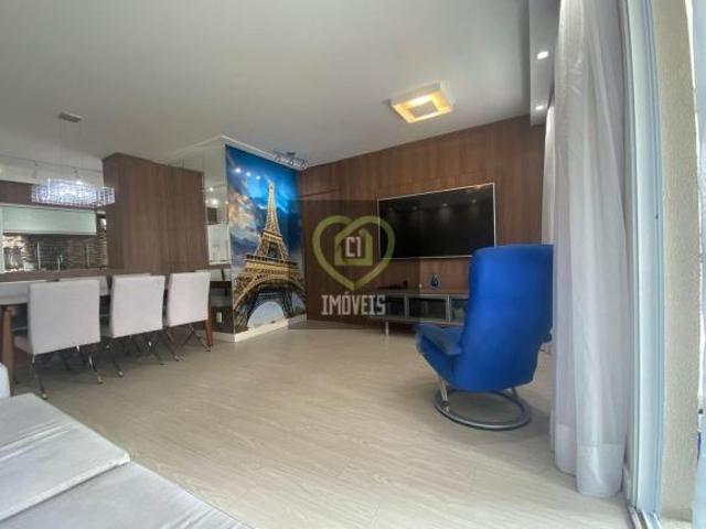 Apartamento 3 dormitorios 2 vagas