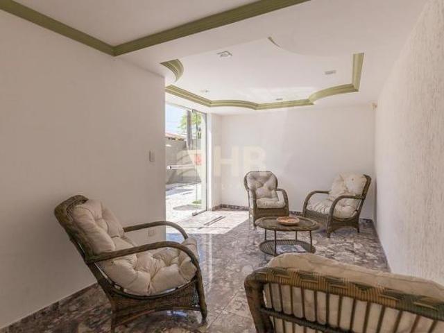 Apartamento 3 dormitórios 2 vagas Caiobá