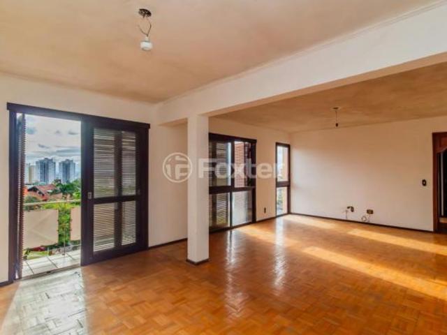 Apartamento, 3 dormitórios, 302 m², em Jardim Europa