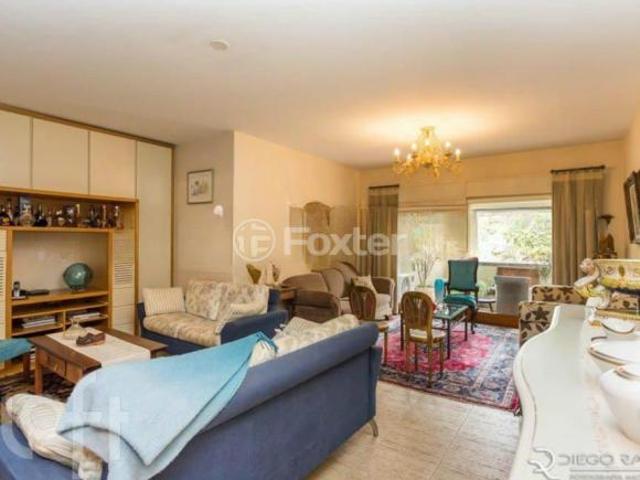 Apartamento, 3 dormitórios, 304 m², em Bela Vista