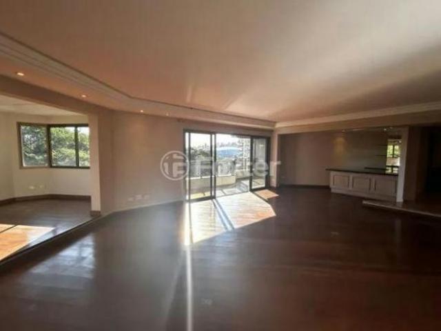 Apartamento, 3 dormitórios, 305 m², em Paraíso