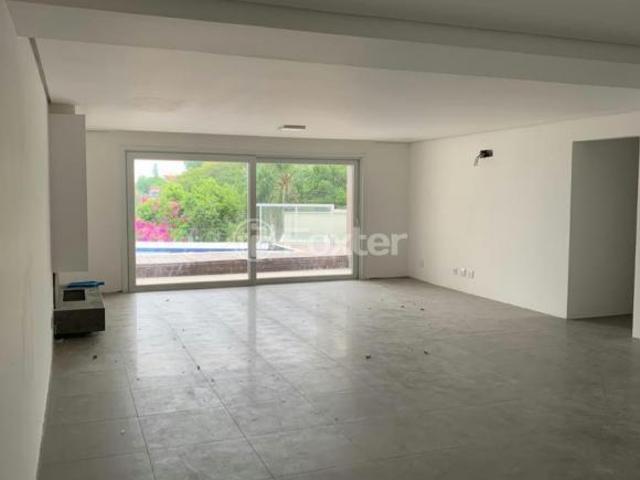 Apartamento, 3 dormitórios, 315.42 m², em Cristal