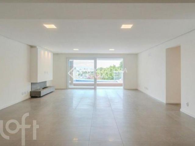 Apartamento, 3 dormitórios, 315.42 m², em Cristal