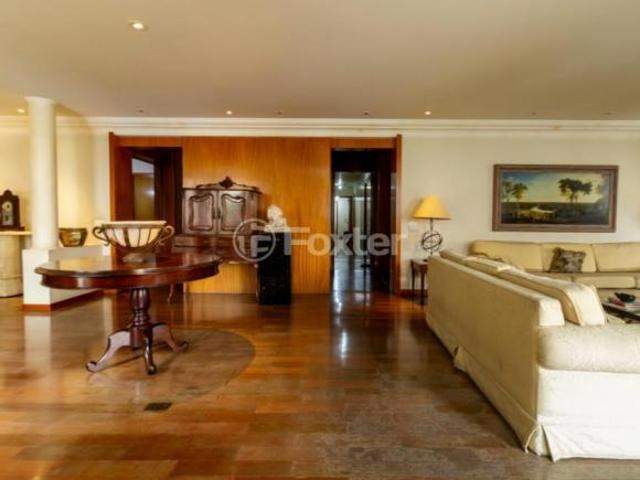 Apartamento, 3 dormitórios, 333 m², em Paraíso