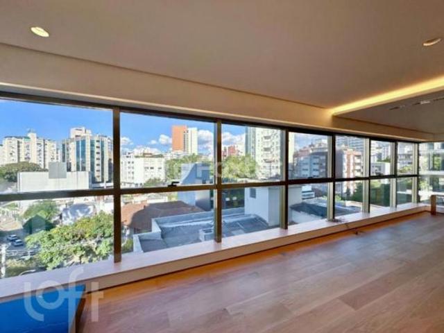 Apartamento, 3 dormitórios, 330.59 m², em Moinhos de Vento