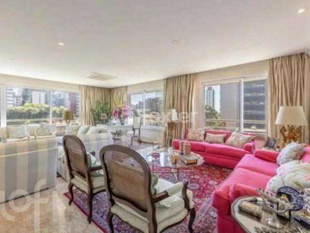 Apartamento, 3 dormitórios, 334.38 m², em Auxiliadora