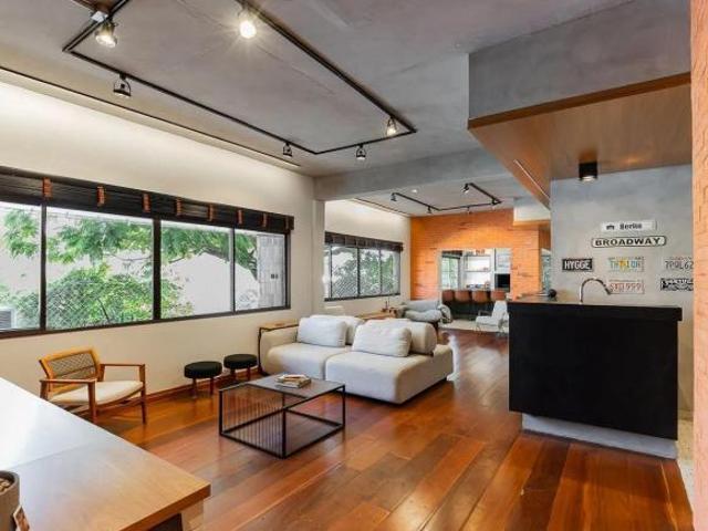 Apartamento 3 dormitórios, 3 vagas e 259 m² no bairro Auxiliadora