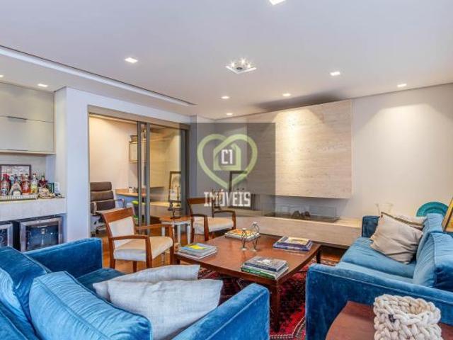 Apartamento 3 dormitórios 4 banheiros 190 m² Itaim Bibi