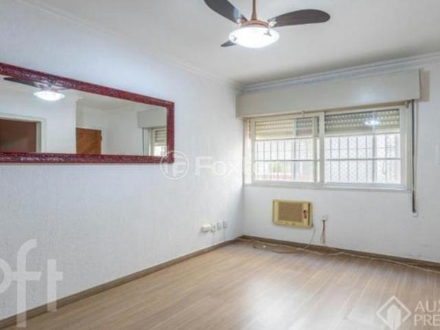 Apartamento, 3 dormitórios, 65 m², em Petrópolis