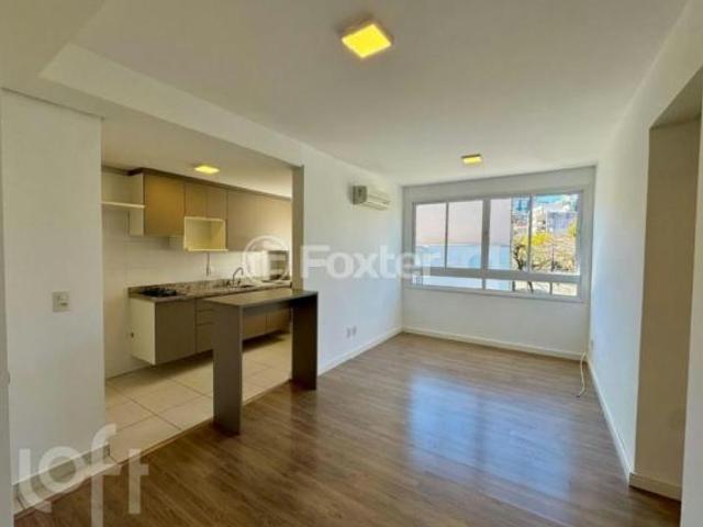 Apartamento, 3 dormitórios, 65.26 m², em Petrópolis