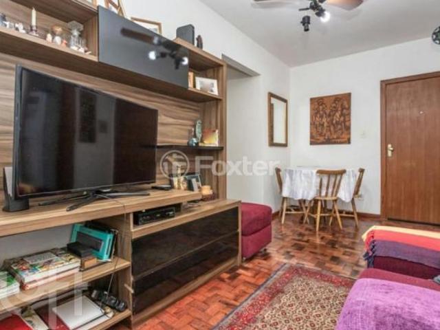 Apartamento, 3 dormitórios, 67 m², em Petrópolis