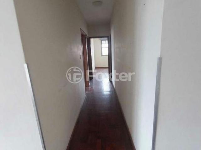 Apartamento, 3 dormitórios, 67 m², em Petrópolis