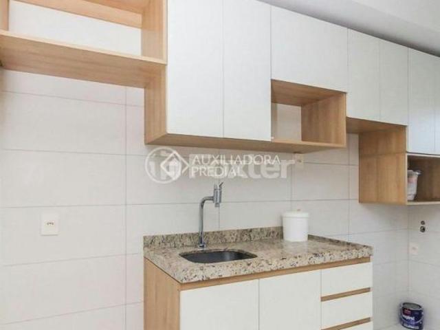 Apartamento, 3 dormitórios, 67.52 m², em Passo da Areia