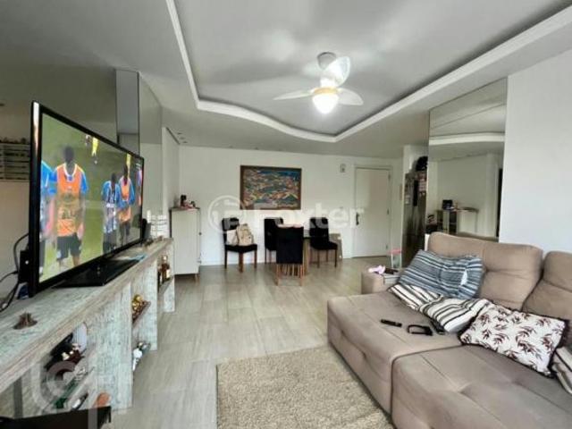 Apartamento, 3 dormitórios, 74 m², em Cristal