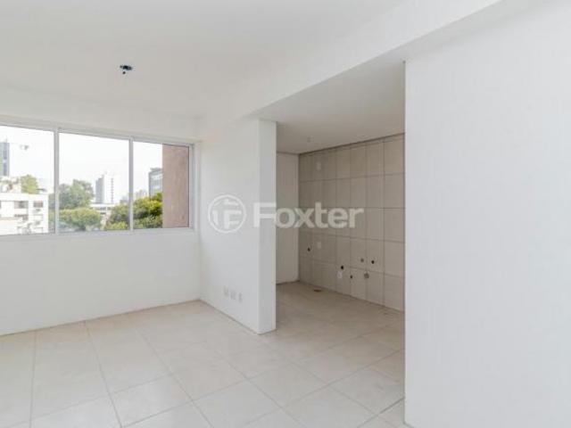 Apartamento, 3 dormitórios, 74 m², em Partenon
