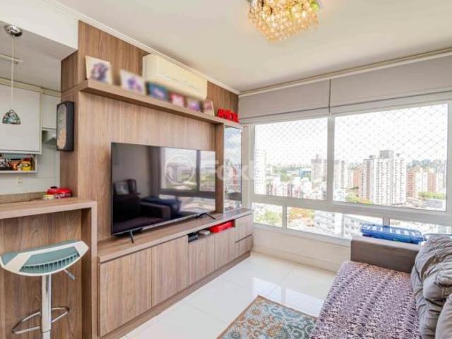 Apartamento, 3 dormitórios, 75 m², em Partenon
