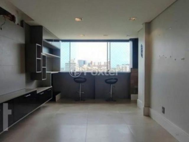 Apartamento, 3 dormitórios, 75.3 m², em Azenha