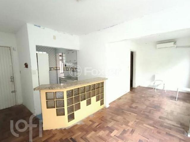 Apartamento, 3 dormitórios, 75.73 m², em Cristal
