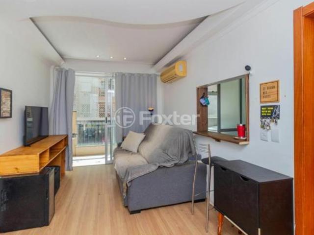 Apartamento, 3 dormitórios, 76 m², em São Sebastião