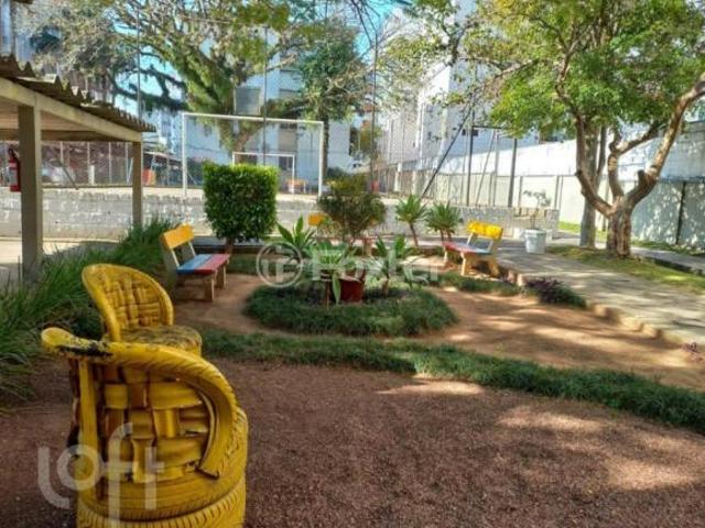Apartamento, 3 dormitórios, 76.04 m², em Cristal