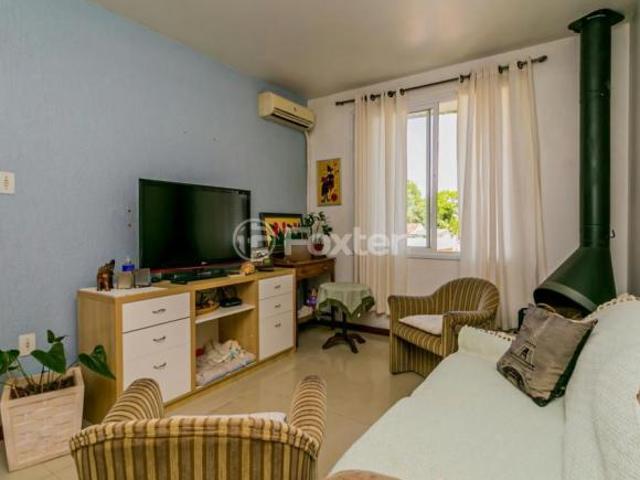 Apartamento, 3 dormitórios, 77 m², em Petrópolis