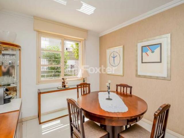 Apartamento, 3 dormitórios, 77.63 m², em Menino Deus