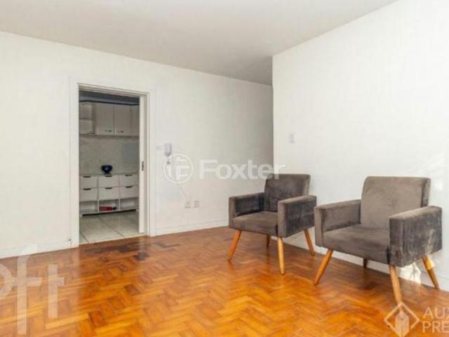 Apartamento, 3 dormitórios, 77.72 m², em Petrópolis