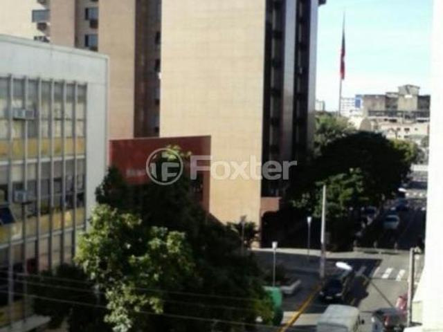 Apartamento, 3 dormitórios, 78.79 m², em Centro