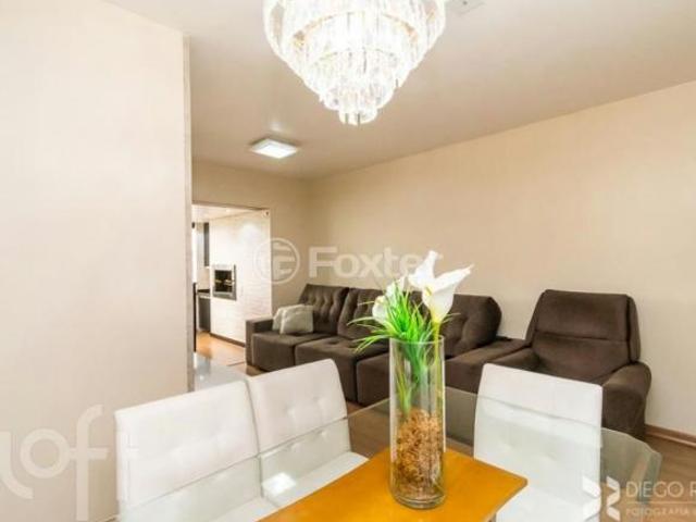 Apartamento, 3 dormitórios, 79 m², em Glória