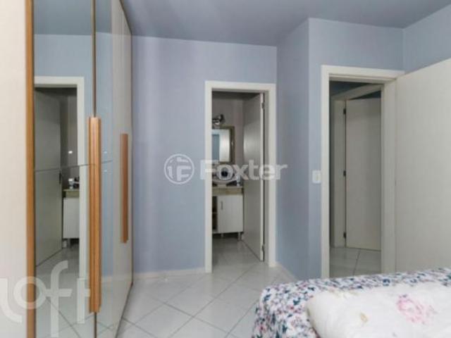 Apartamento, 3 dormitórios, 79.59 m², em Centro