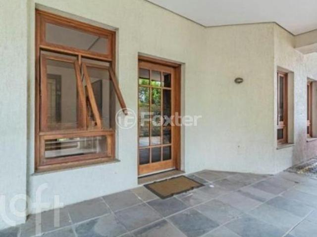 Apartamento, 3 dormitórios, 79.96 m², em Menino Deus