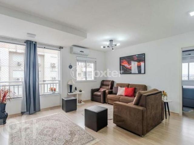 Apartamento, 3 dormitórios, 70 m², em Farrapos