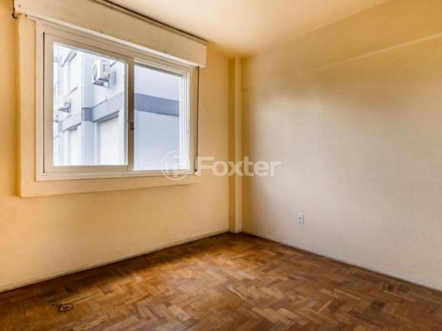 Apartamento, 3 dormitórios, 70 m², em Partenon