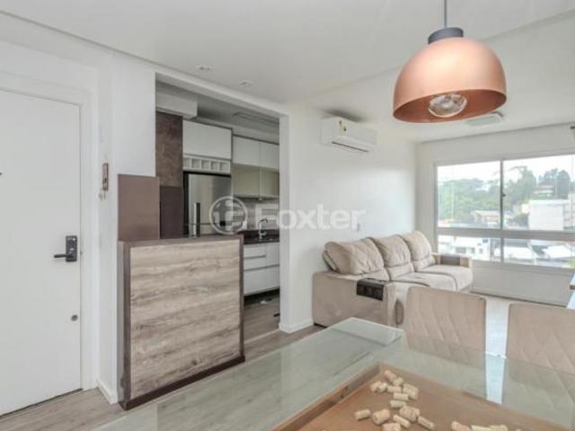 Apartamento, 3 dormitórios, 70 m², em Partenon