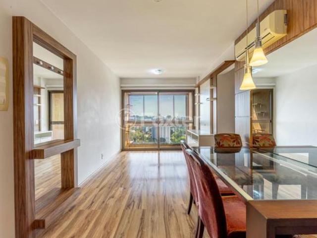 Apartamento, 3 dormitórios, 71 m², em Partenon