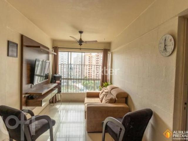 Apartamento, 3 dormitórios, 71 m², em Partenon