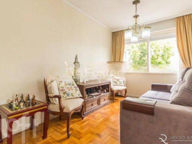 Apartamento, 3 dormitórios, 84.6 m², em Menino Deus