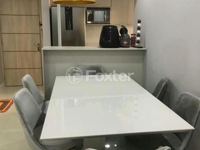 Apartamento, 3 dormitórios, 84.8 m², em Centro