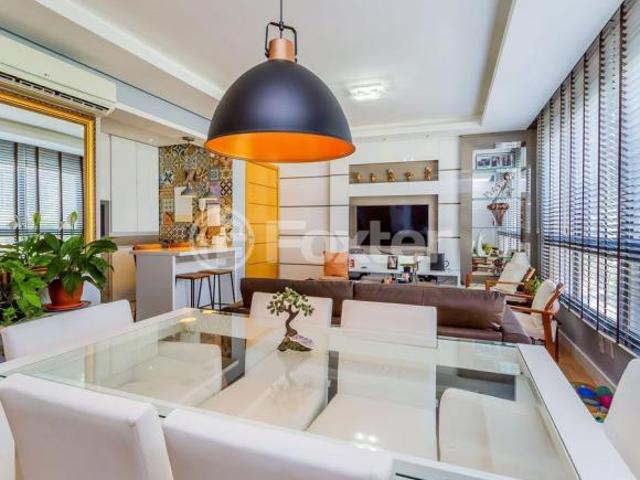 Apartamento, 3 dormitórios, 86.72 m², em Menino Deus