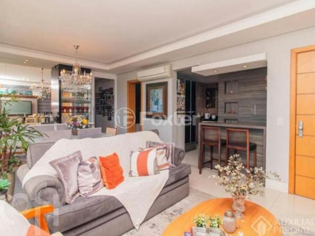 Apartamento, 3 dormitórios, 86.72 m², em Menino Deus