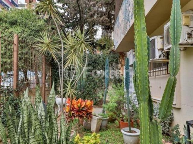 Apartamento, 3 dormitórios, 86.73 m², em Petrópolis