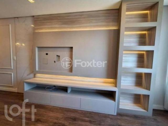 Apartamento, 3 dormitórios, 87 m², em Centro