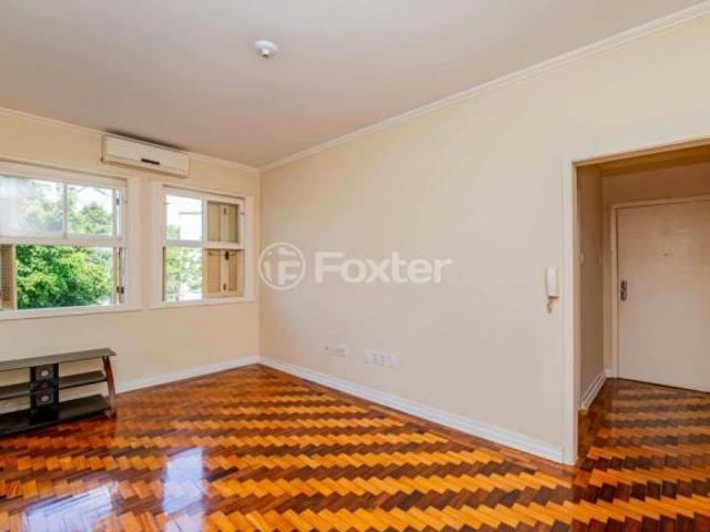 Apartamento, 3 dormitórios, 87 m², em Partenon