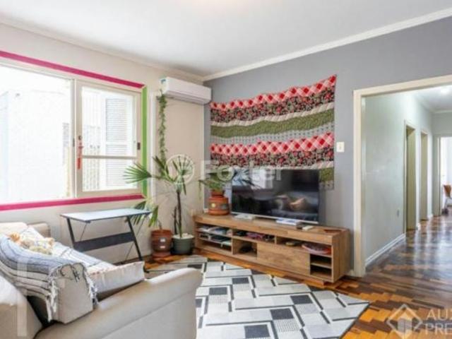 Apartamento, 3 dormitórios, 87.25 m², em Petrópolis